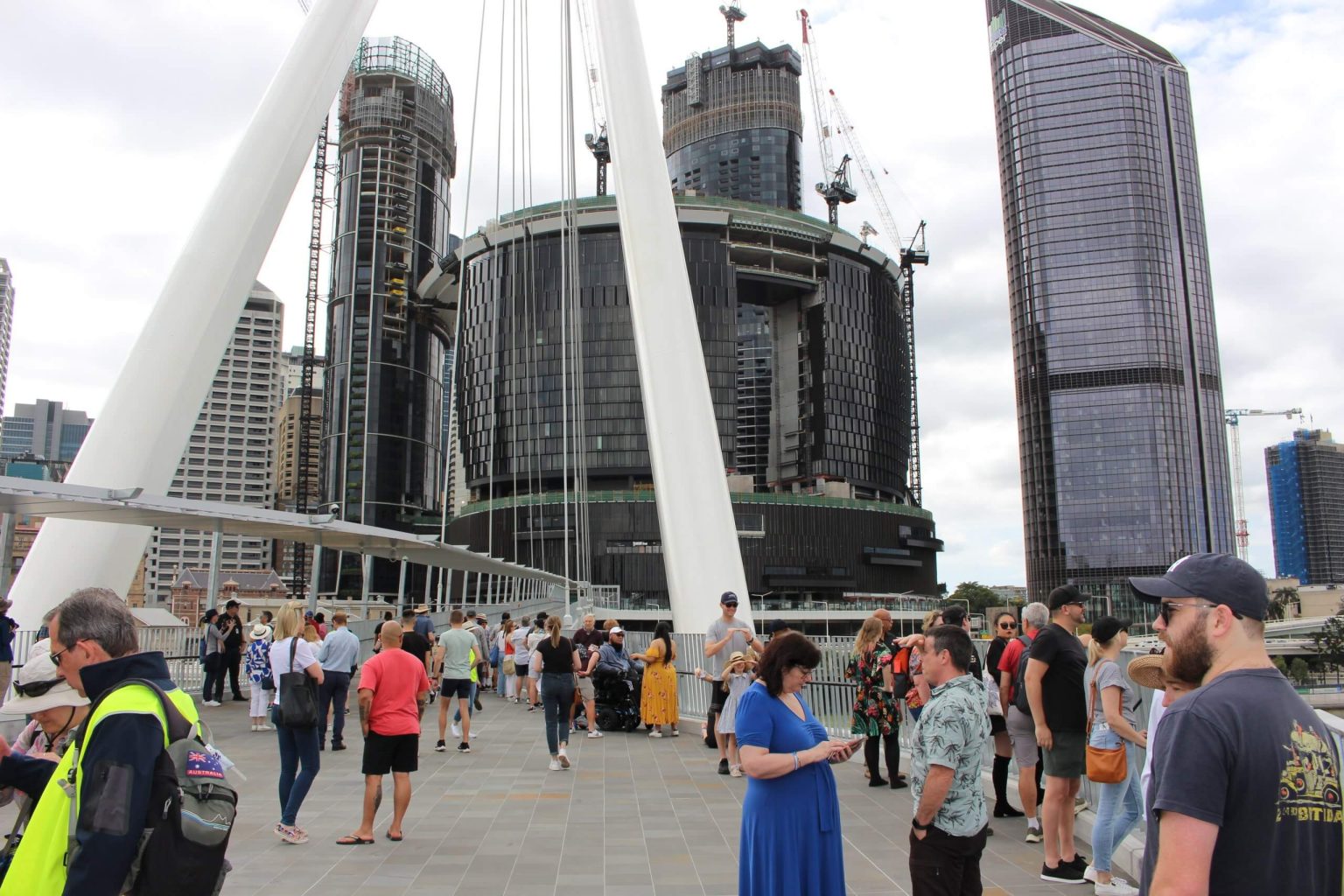 Neville Bonner Bridge first walk - Queen's Wharf Brisbane
